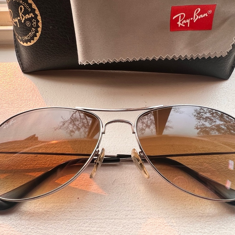 Authentic Ray Ban Cockpit Aviator Style Sunglasses In… - Gem